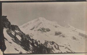 Gateway to the Mountain: The History of Sandy Oregon